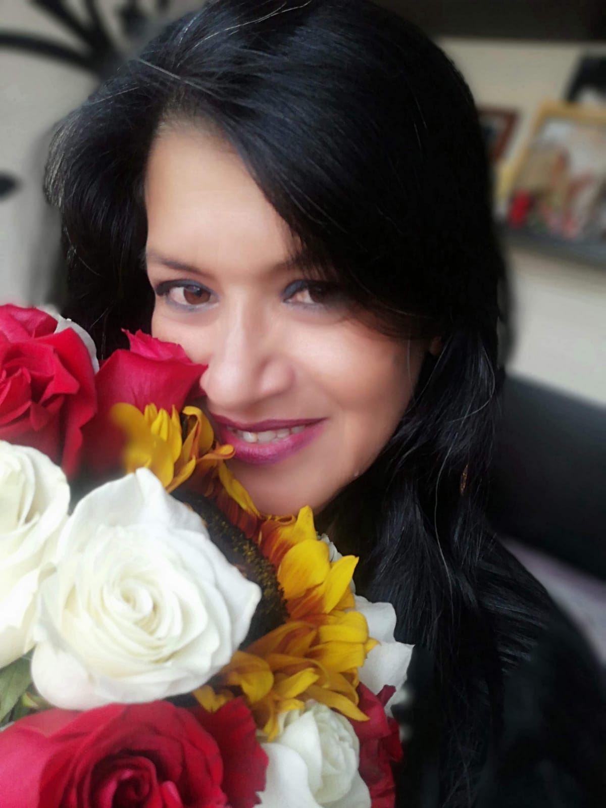 PLANETA LITERARIO: LA FLOR ENCANTADA DE LA POESÍA DE «AMBATO» – LA ...