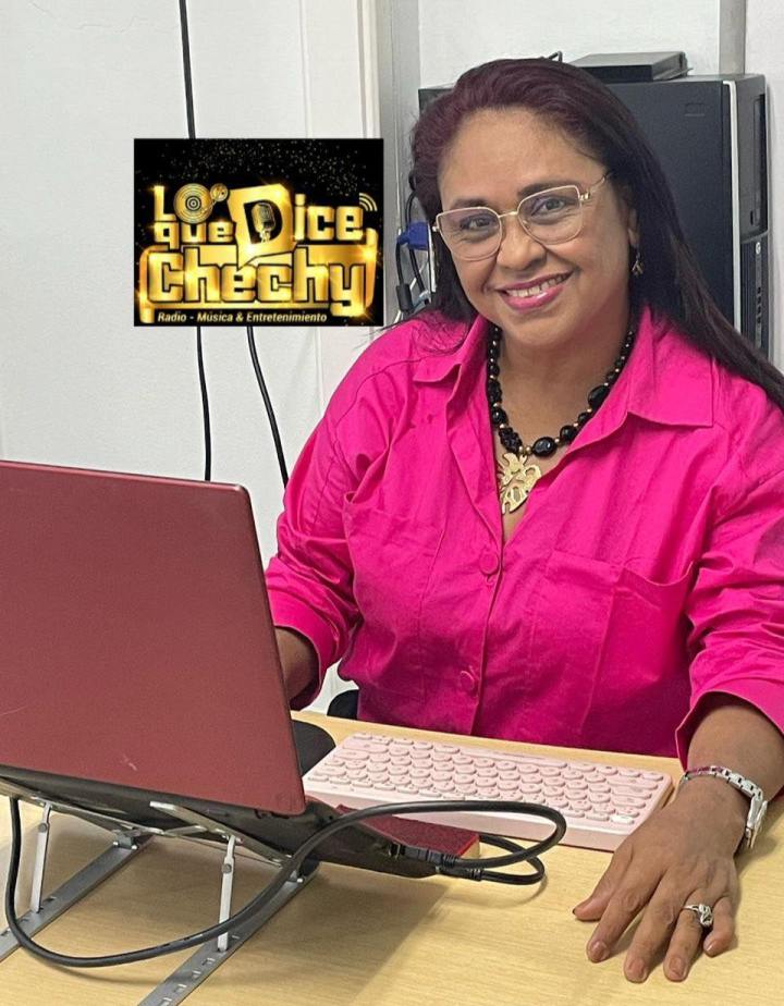 Desde el Alma hasta el Micrófono: El Camino Radiante de Chechy Rosado ...